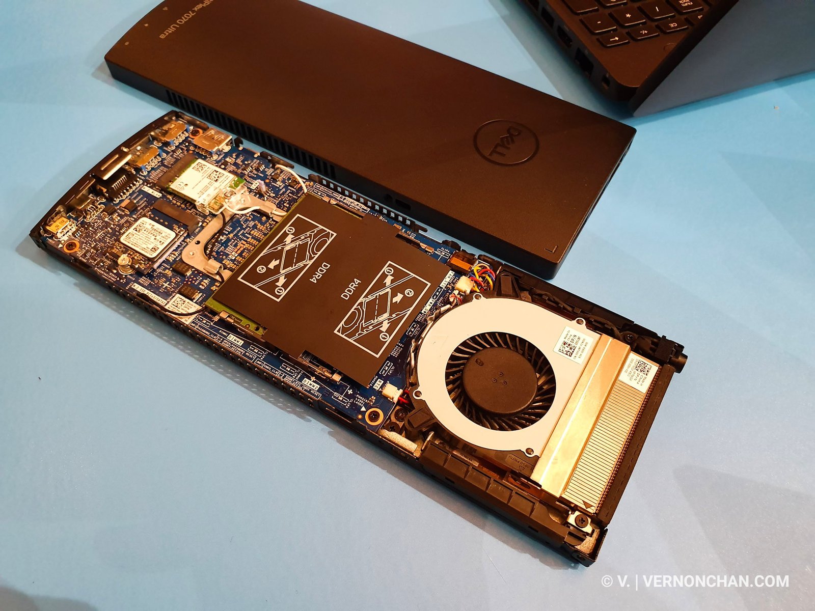 Dell OptiPlex 7070 Ultra First Look: The World’s First Zero-footprint ...