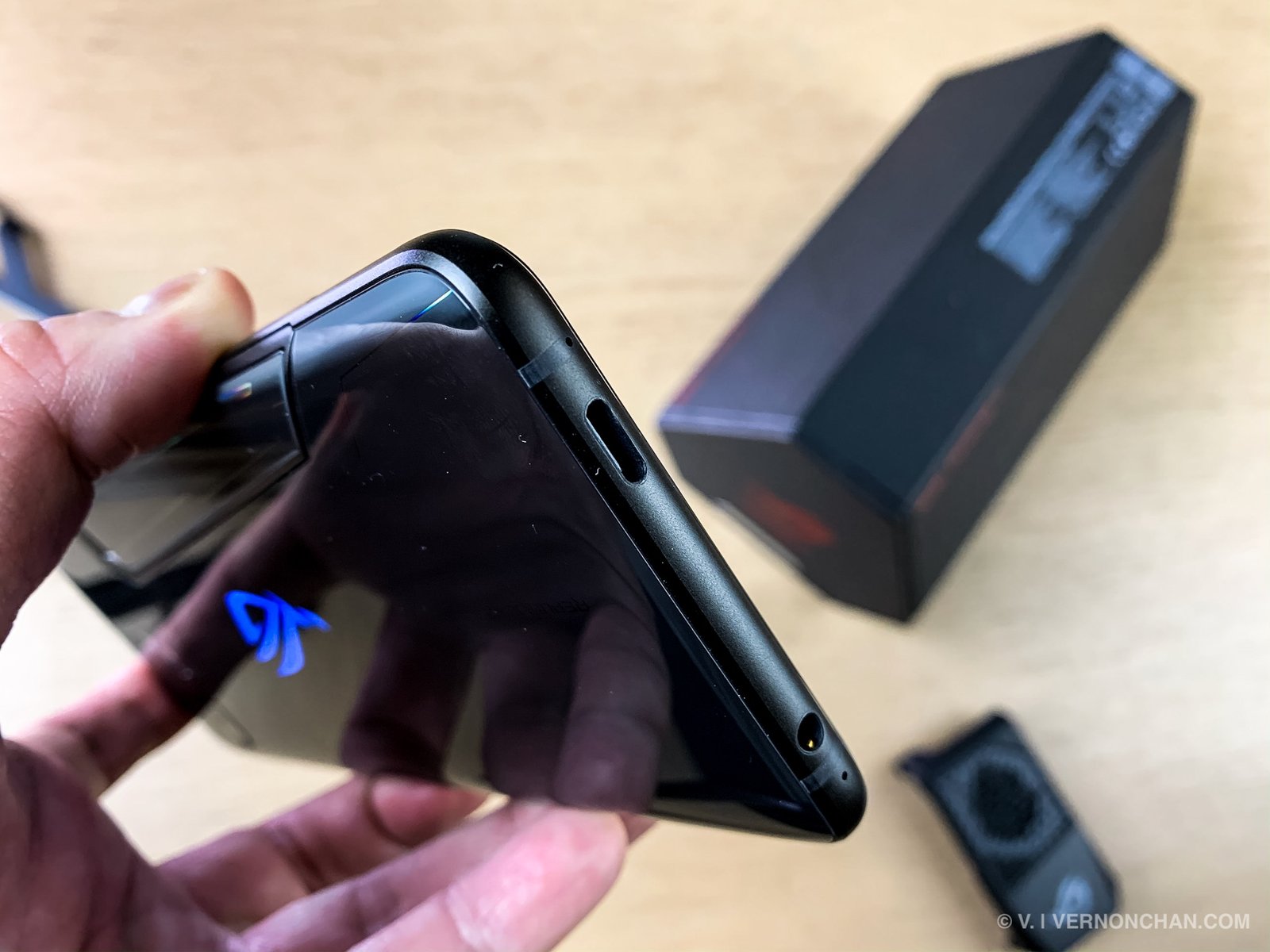 ASUS ROG Phone II: Unboxing And Hands-on First Impressions